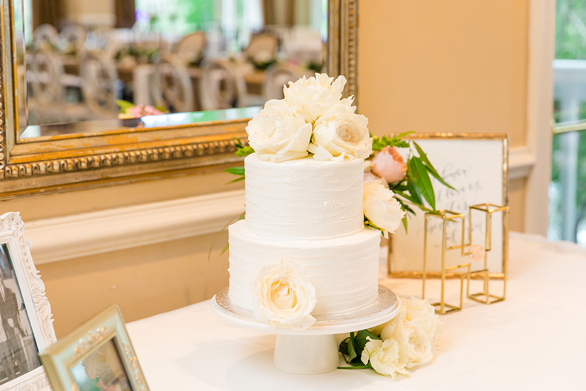 Gabrielle + Cole’s Dusty Blue + White Spring Wedding at Callawassie ...